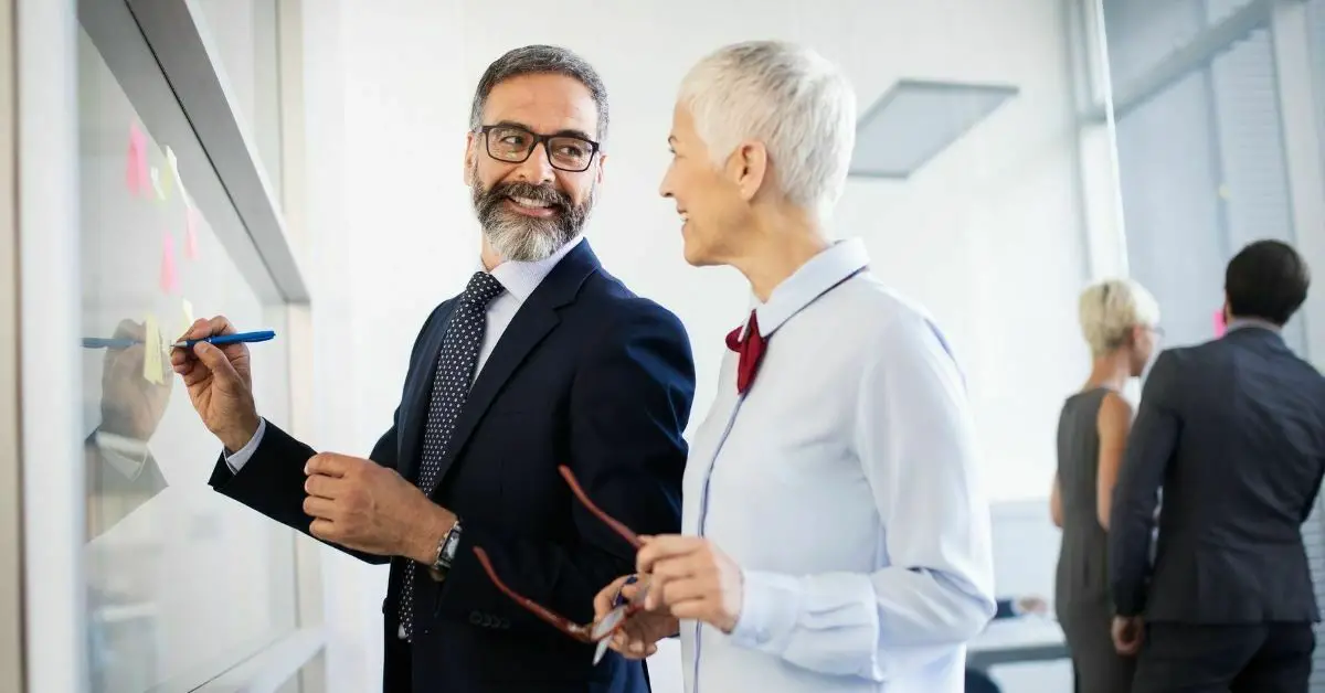 What is Informal Leadership? (Everything You Need to Know)