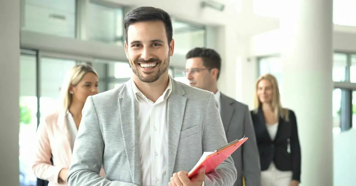 What is Team Leadership Style? (Everything you need to know about this ...