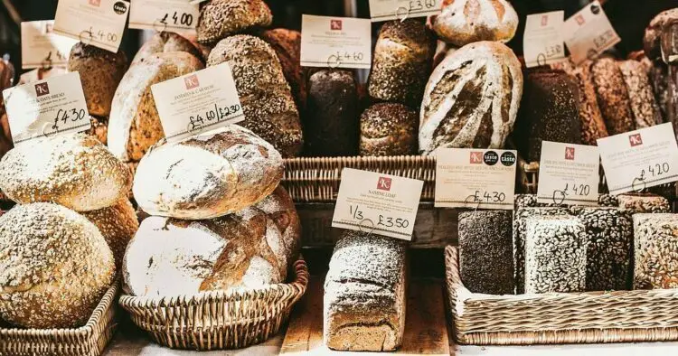 What is Traditional Marketing? Explanation, Importance, & Examples