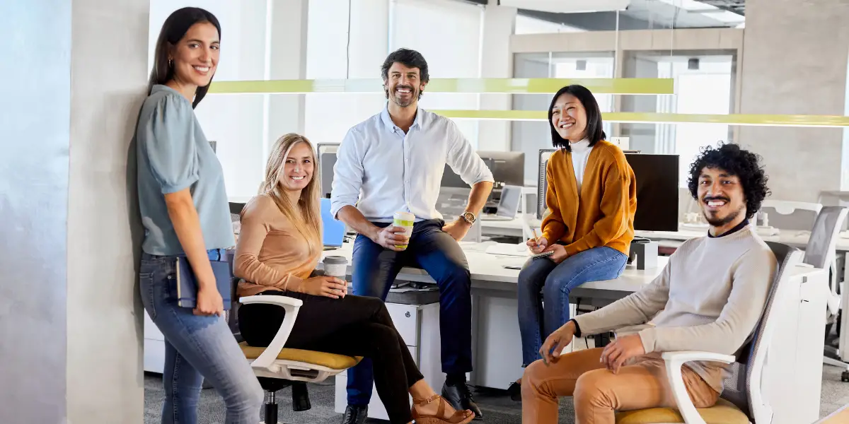 Teamwork in the Workplace (What it is, Benefits & How to improve)