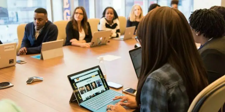 The Importance of Communication Competence in the Business World