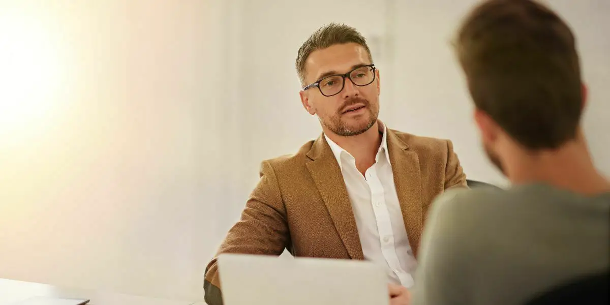 How To Give Feedback to Managers: Tips and Examples