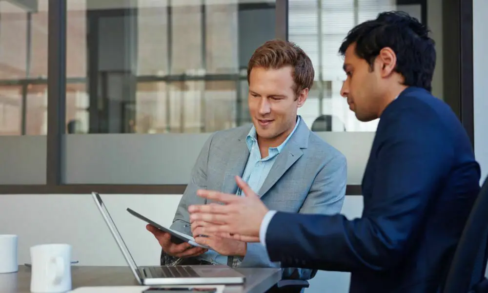 How To Give Feedback to Managers: Tips and Examples