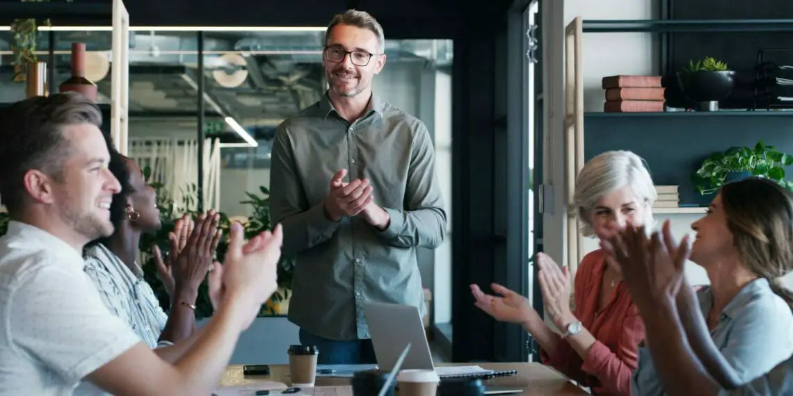 14 Best Employee Positive Feedback Examples