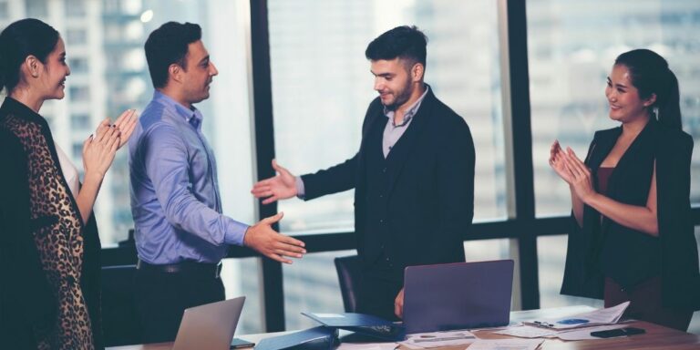 13 Best Motivation and Reward Systems for Employees