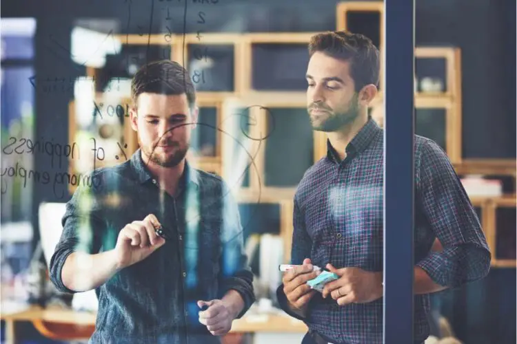 10 Examples of Critical Thinking and Problem Solving