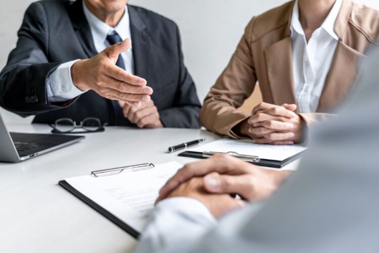 11 Questions To Ask a New Employee in an Interview