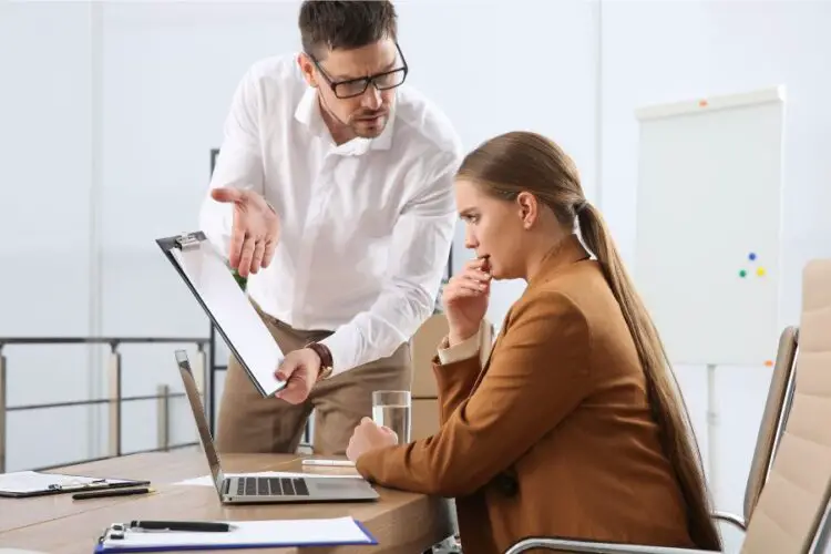 11 Signs Coworkers Are Intimidated by You (2022)