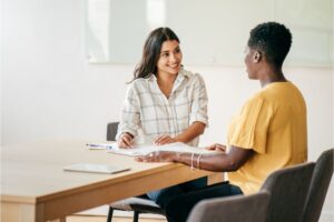 Guide to What To Say at the End of an Interview as an Interviewer