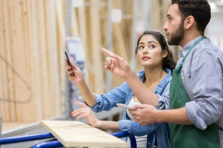 The Vital Responsibilities of a Shift Leader: An In-Depth Guide