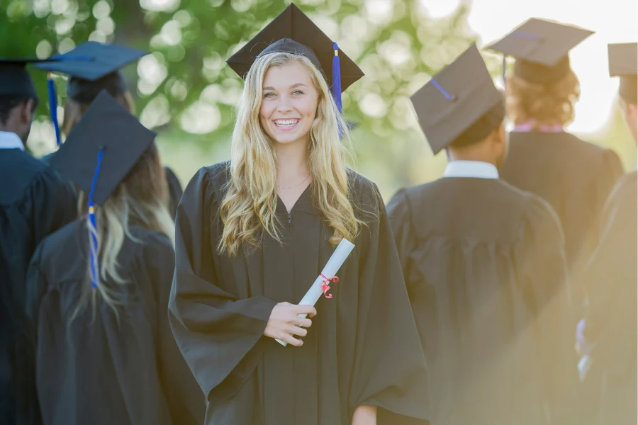 New Graduates: 5 Skills To Learn To Gain A Management Position Fast