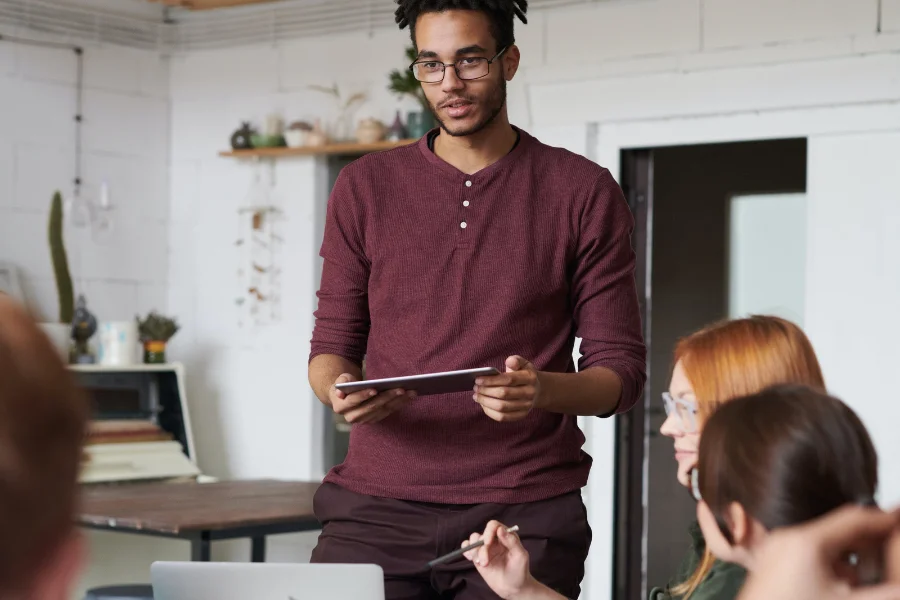 Signs You Are Being Monitored at Work – Key Indicators